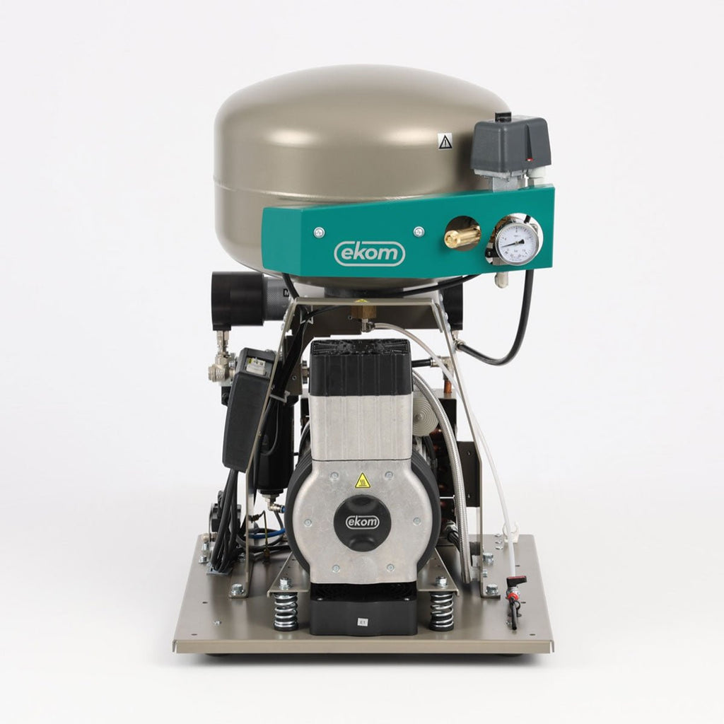 EKOM DK50 PLUS compressor + cabinet + 220 volts soundproofing.