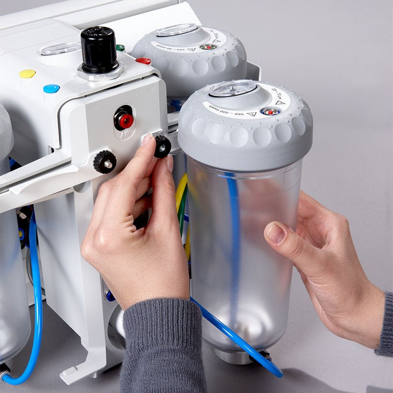 Sableuse Basic Quattro IS 2 Silos Renfert - Option Stop. – Massilia Dental - Fournitures ...