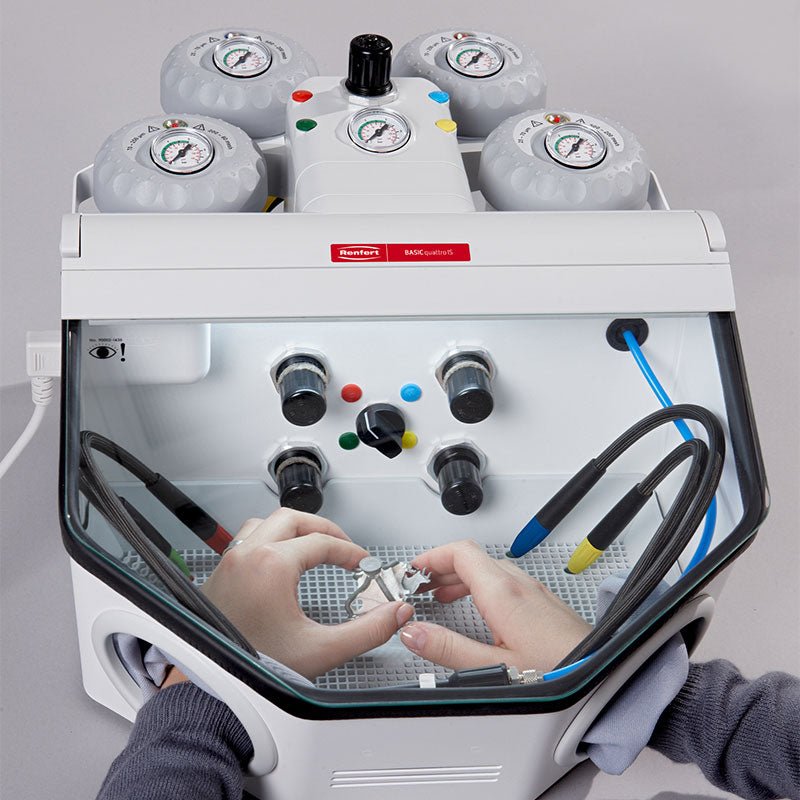 Sableuse Basic Quattro IS 4 silos Renfert "Immédiate Stop"